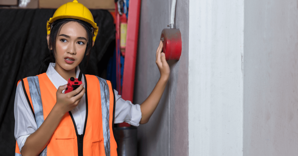 Difference between AES-IntelliNet & Conventional Radio Technology